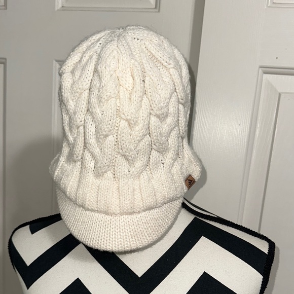 adidas | Accessories | Adidas Crystal Brimmer Cable Knit Beanie Hat ...